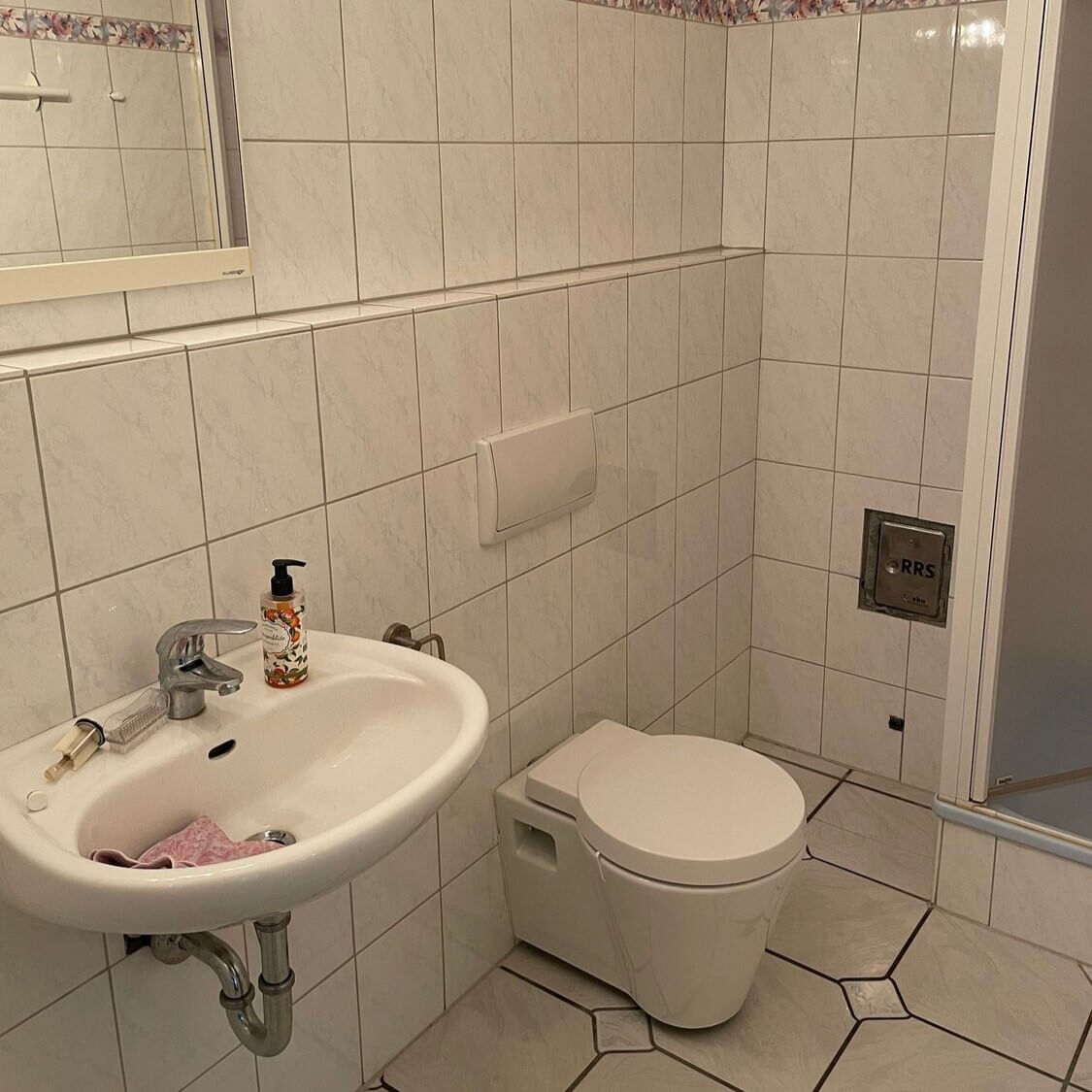 Hoe verf ik tegels? Eenvoudige uitleg & tips