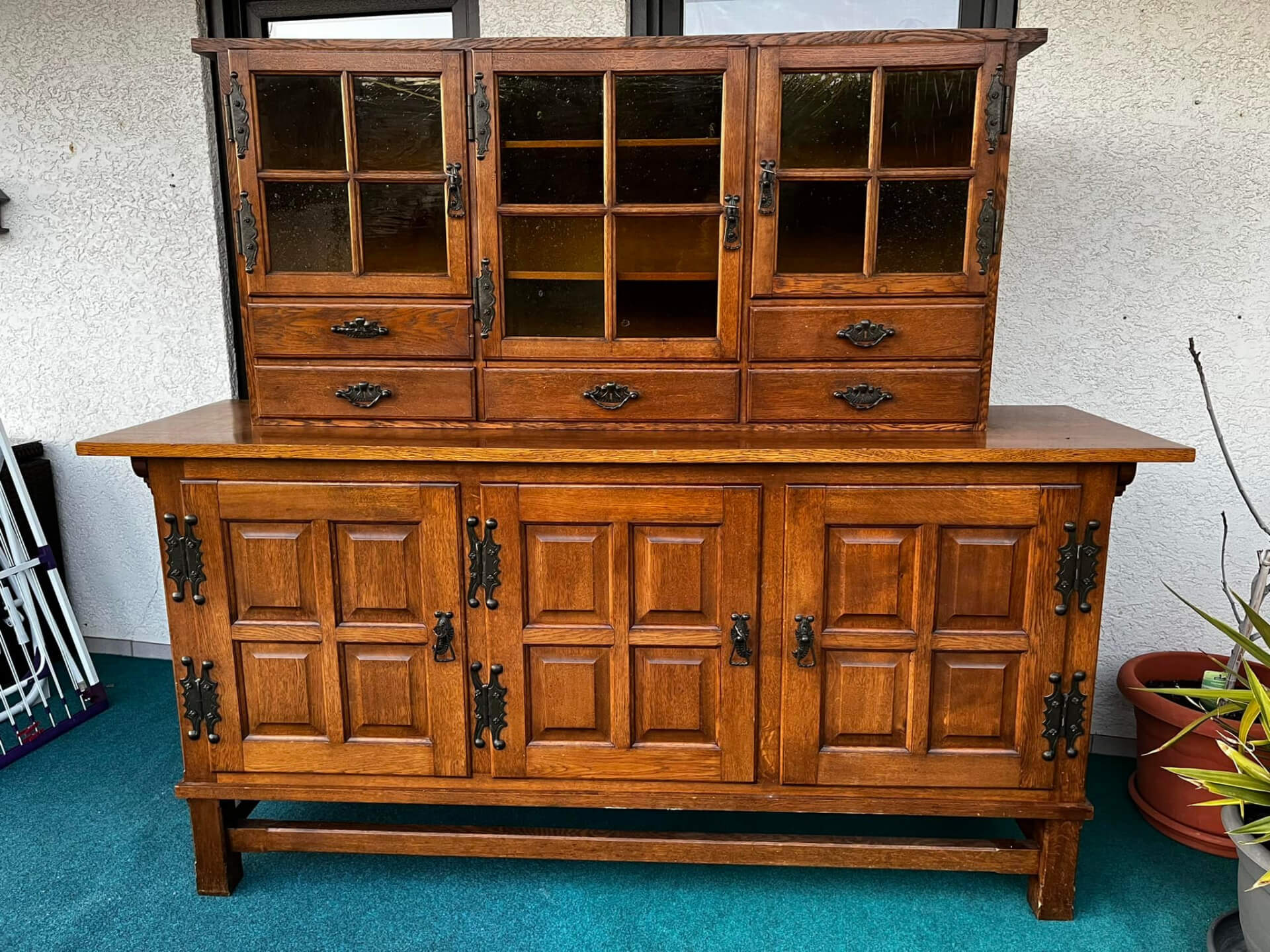 Eiche rustikal streichen: Neuer Look für Eichenmöbel