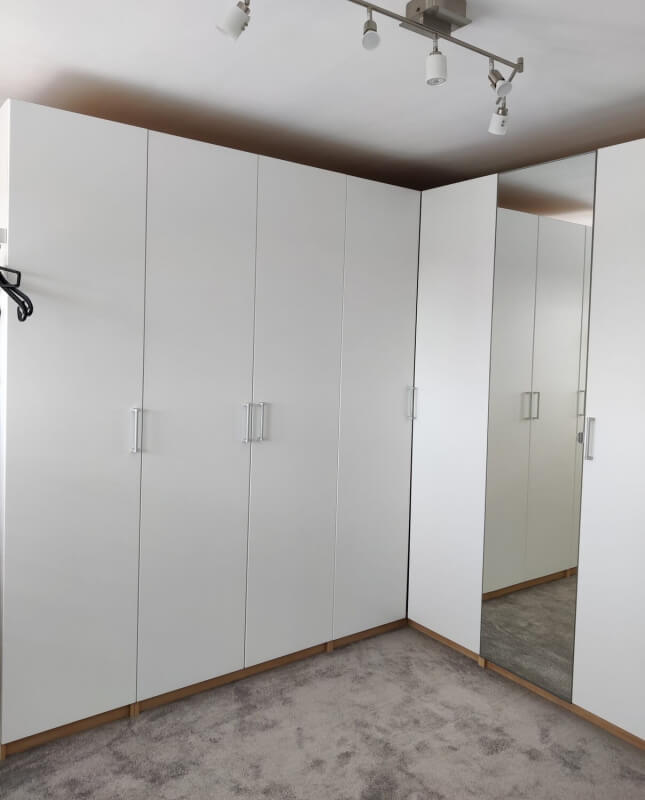 Painting IKEA PAX: Instructions | MissPompadour