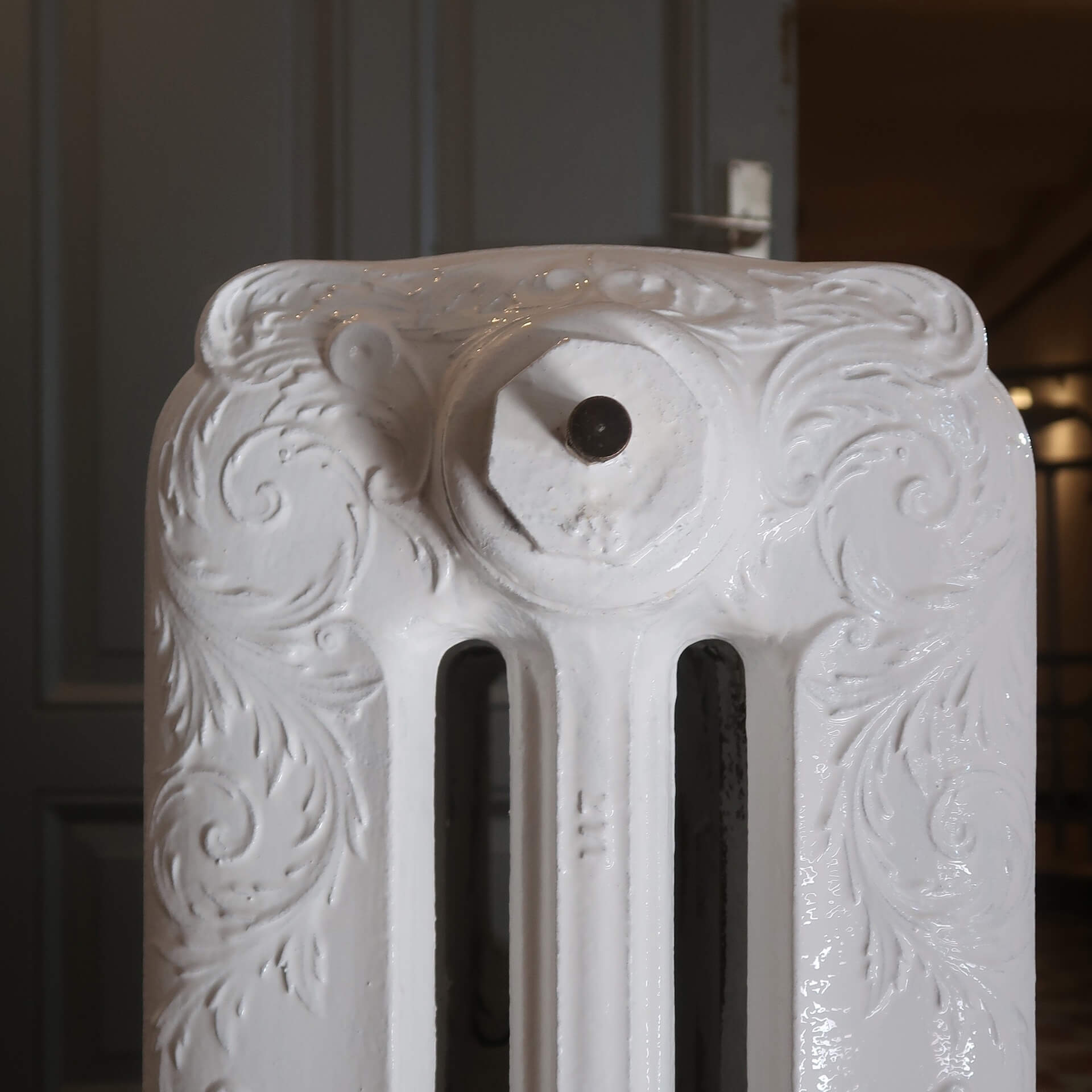 White with Melting - Tile & Wood Varnish | MissPompadour EU