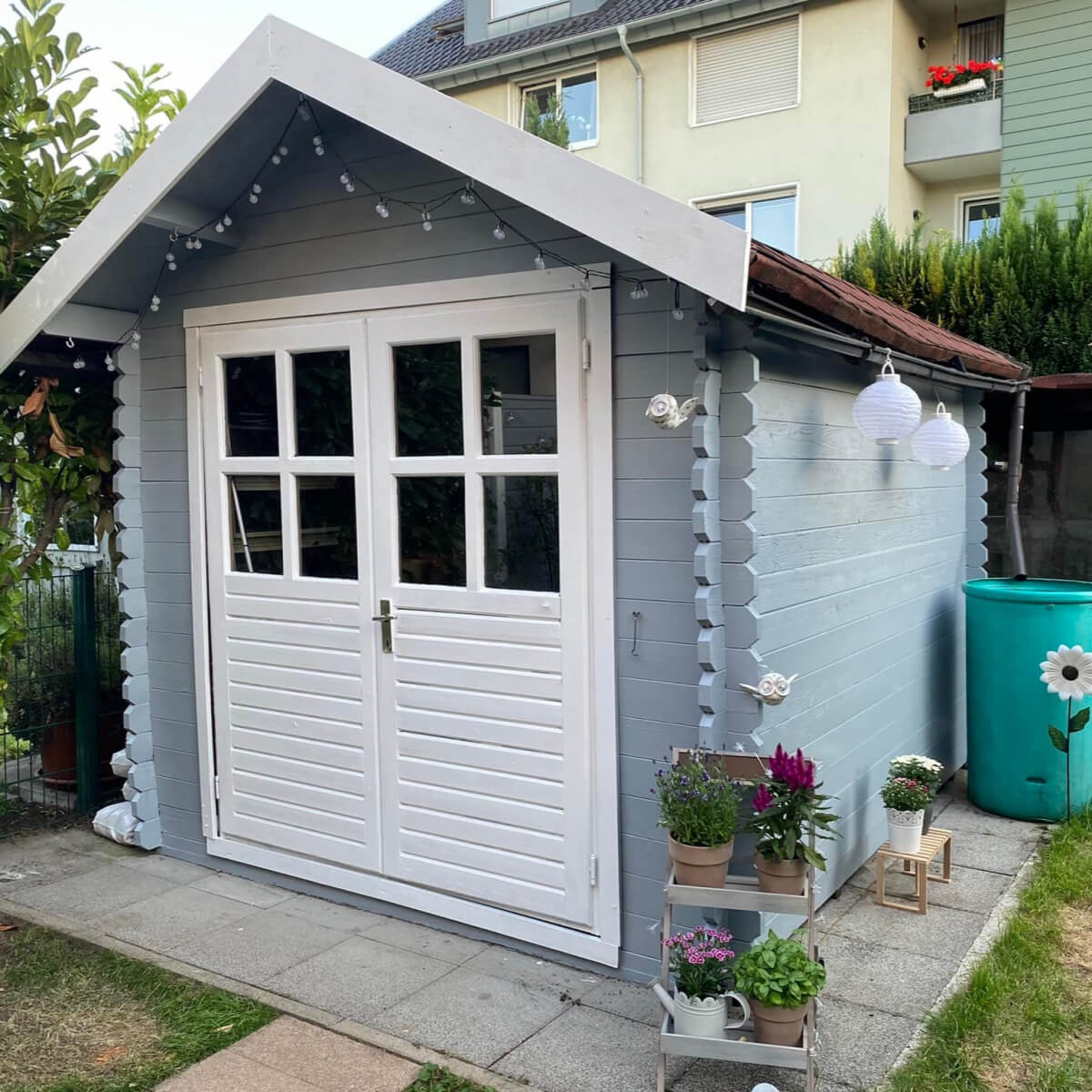 Gartenhaus streichen: Anleitung | MissPompadour