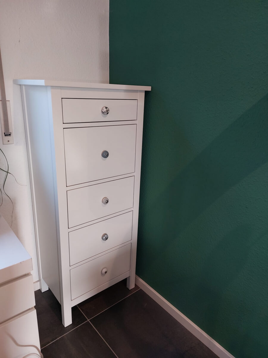 IKEA Hack: Paint Hemnes ☆ Instructions & Ideas