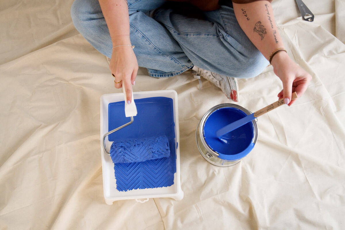 Painting a wall with a border: how to do it | MissPompadour