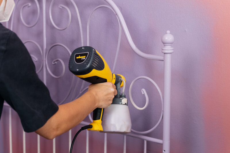 Spraying paint with WAGNER spray gun | MissPompadour